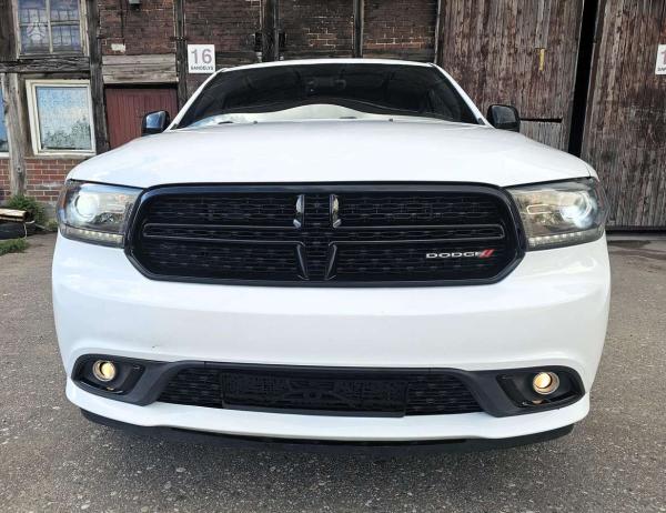 White Dodge Durango 2018 in Klaipeda, with an engine capacity of 3.60 L and mileage of 178 thousand km for 11999 €, photo 2 on AUTOMOTO.COM.LV