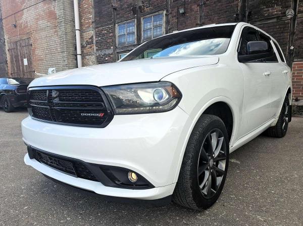White Dodge Durango 2018 in Klaipeda, with an engine capacity of 3.60 L and mileage of 178 thousand km for 11999 €, photo 9 on AUTOMOTO.COM.LV