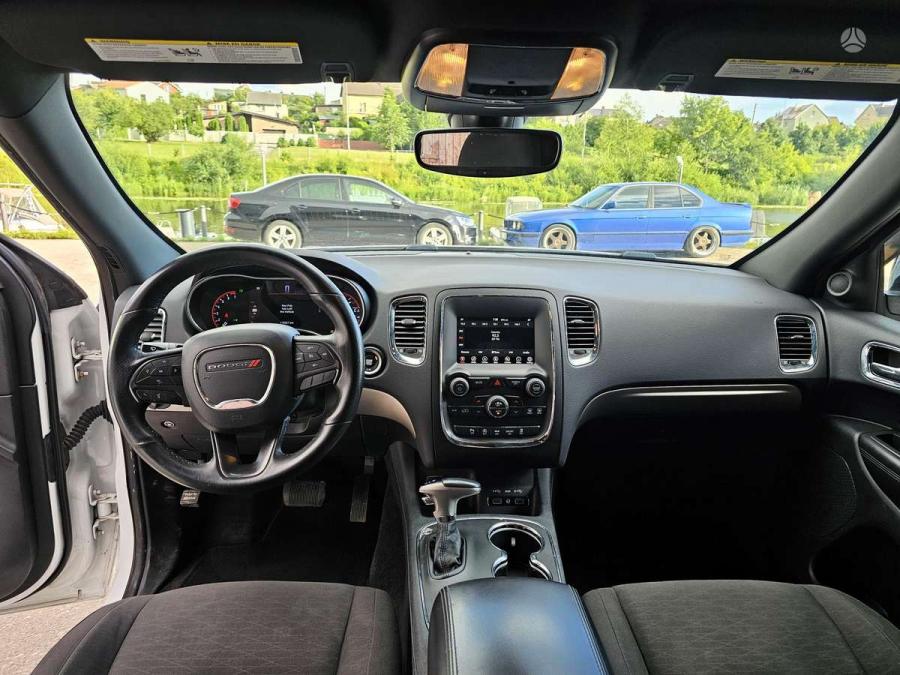 Balts Dodge Durango 2018 Klaipėda, ar dzinēja tilpumu 3.60 L un nobraukumu 178 tūkst. km par 11999 €, foto 17 vietnē AUTOMOTO.COM.LV