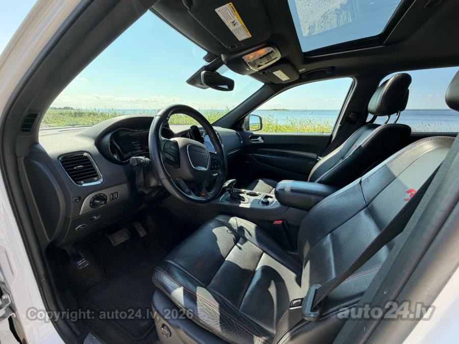 White Dodge Durango 2018 in Tallinn, with an engine capacity of 5.70 L and mileage of 140 thousand km for 30000 €, photo 12 on AUTOMOTO.COM.LV