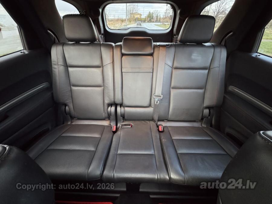 White Dodge Durango 2018 in Tallinn, with an engine capacity of 5.70 L and mileage of 140 thousand km for 30000 €, photo 15 on AUTOMOTO.COM.LV
