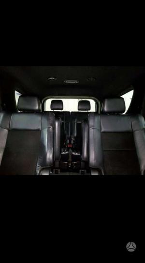 White Dodge Durango 2018 in Siauliai, with an engine capacity of 3.60 L and mileage of 257 thousand km for 13500 €, photo 11 on AUTOMOTO.COM.LV