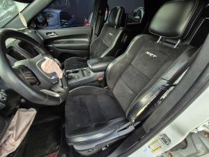 White Dodge Durango 2018 in Vilnius, with an engine capacity of 6.42 L and mileage of 187 thousand km for 19999 €, photo 9 on AUTOMOTO.COM.LV