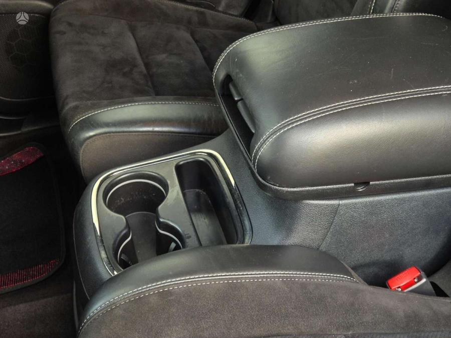 White Dodge Durango 2018 in Vilnius, with an engine capacity of 6.42 L and mileage of 187 thousand km for 19999 €, photo 28 on AUTOMOTO.COM.LV
