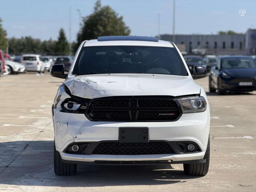 White Dodge Durango 2018 in Siauliai, with an engine capacity of 3.60 L and mileage of 244 thousand km for 10900 €, photo 3 on AUTOMOTO.COM.LV