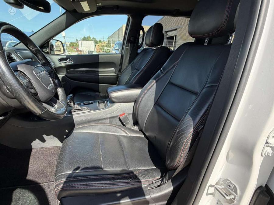 White Dodge Durango 2018 in Siauliai, with an engine capacity of 3.60 L and mileage of 244 thousand km for 10900 €, photo 9 on AUTOMOTO.COM.LV
