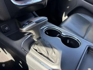 White Dodge Durango 2018 in Siauliai, with an engine capacity of 3.60 L and mileage of 244 thousand km for 10900 €, photo 15 on AUTOMOTO.COM.LV