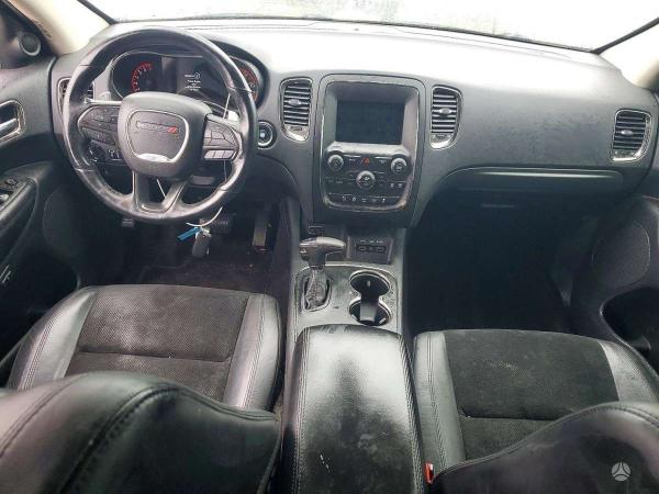 Dodge Durango 2018 in Siauliai on AUTOMOTO.COM.LV White Dodge Durango 2018 in Siauliai, with an engine capacity of 3.60 L and mileage of 254 thousand km for 10400 €, photo 9 on AUTOMOTO.COM.LV