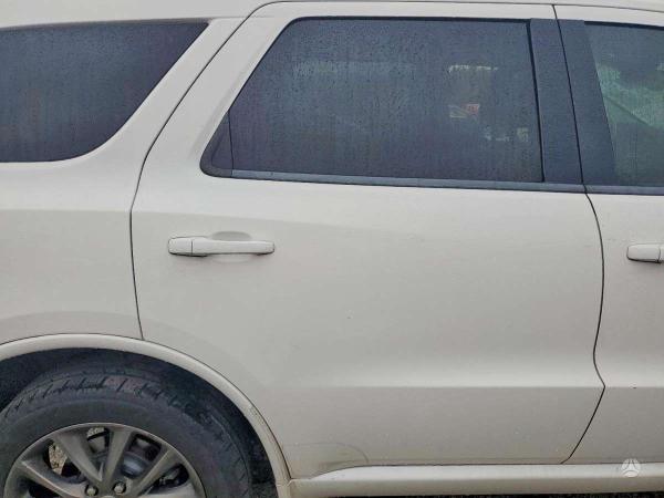 Dodge Durango 2018 in Siauliai on AUTOMOTO.COM.LV White Dodge Durango 2018 in Siauliai, with an engine capacity of 3.60 L and mileage of 254 thousand km for 10400 €, photo 11 on AUTOMOTO.COM.LV