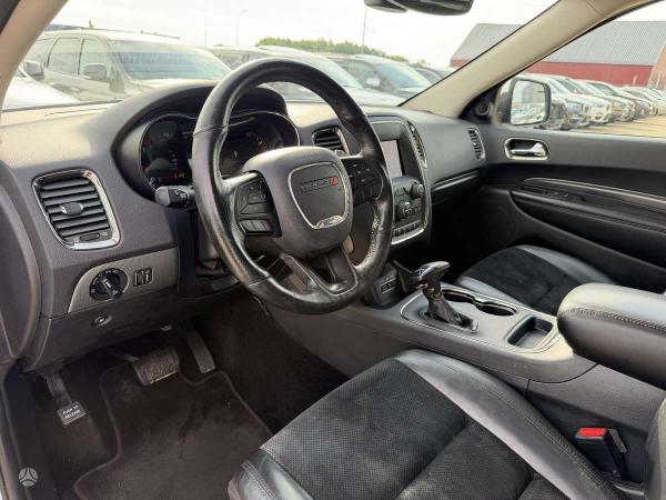 Balts Dodge Durango 2018 Šauļi, ar dzinēja tilpumu 3.60 L un nobraukumu 256 tūkst. km par 9900 €, foto 8 vietnē AUTOMOTO.COM.LV