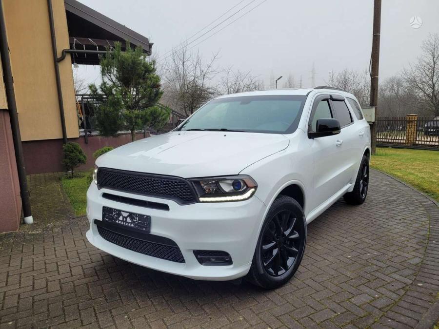 White Dodge Durango 2019 in Telschi, with an engine capacity of 3.60 L and mileage of 161 thousand km for 18800 €, photo 1 on AUTOMOTO.COM.LV