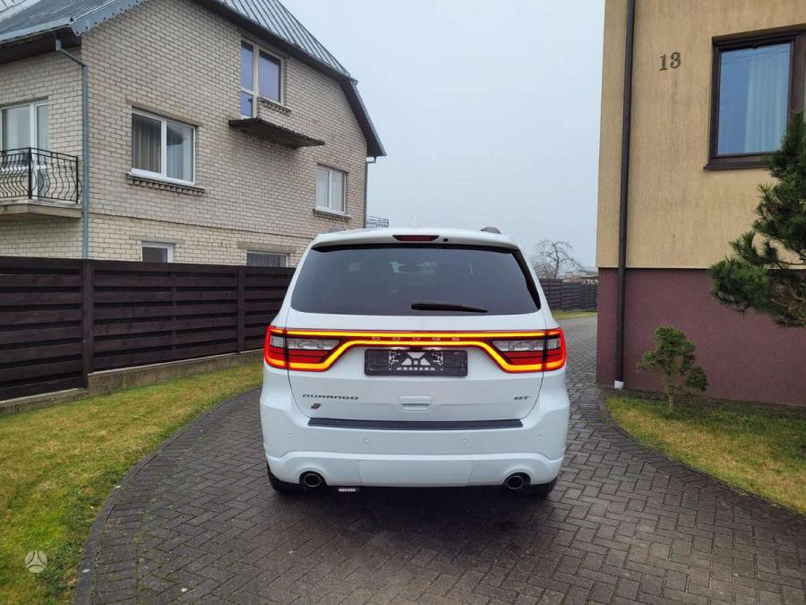 White Dodge Durango 2019 in Telschi, with an engine capacity of 3.60 L and mileage of 161 thousand km for 18800 €, photo 4 on AUTOMOTO.COM.LV