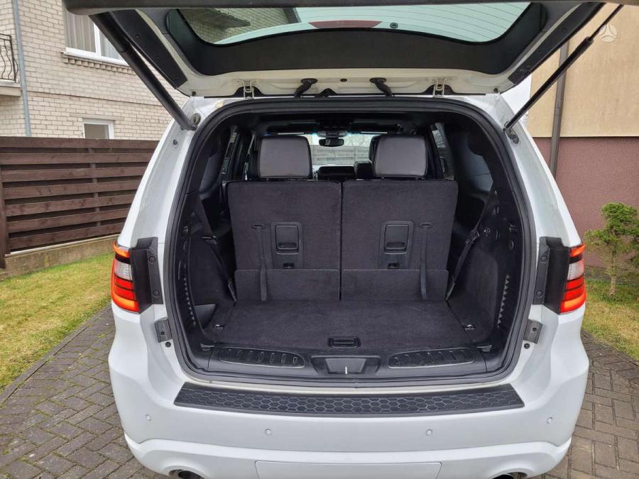 White Dodge Durango 2019 in Telschi, with an engine capacity of 3.60 L and mileage of 161 thousand km for 18800 €, photo 19 on AUTOMOTO.COM.LV
