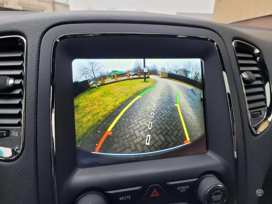 White Dodge Durango 2019 in Telschi, with an engine capacity of 3.60 L and mileage of 161 thousand km for 18800 €, photo 28 on AUTOMOTO.COM.LV