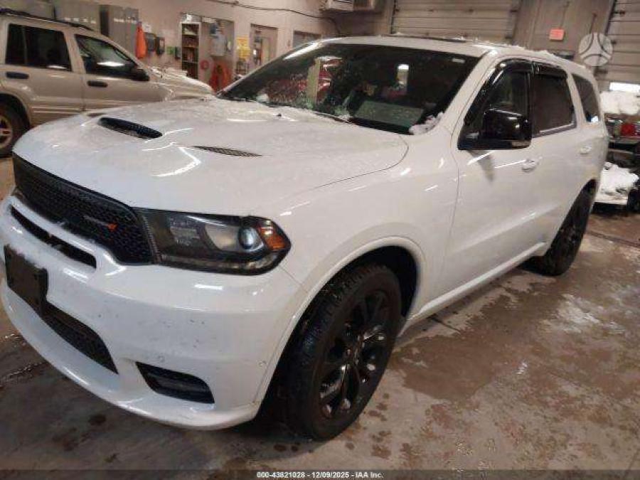 White Dodge Durango 2019 in Klaipeda, with an engine capacity of 5.65 L and mileage of 137 thousand km for 12100 €, photo 2 on AUTOMOTO.COM.LV