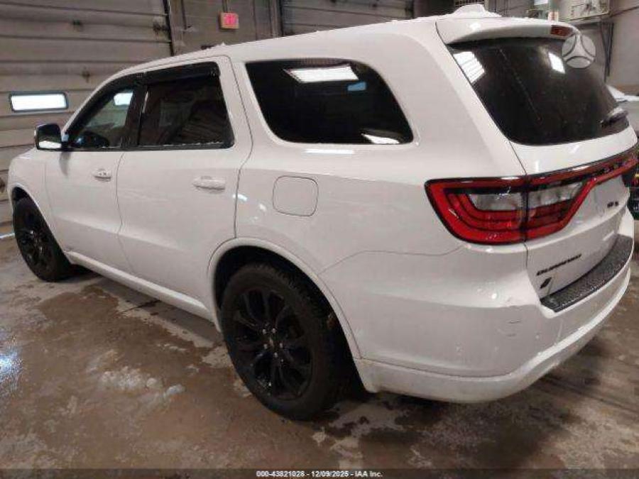 White Dodge Durango 2019 in Klaipeda, with an engine capacity of 5.65 L and mileage of 137 thousand km for 12100 €, photo 3 on AUTOMOTO.COM.LV