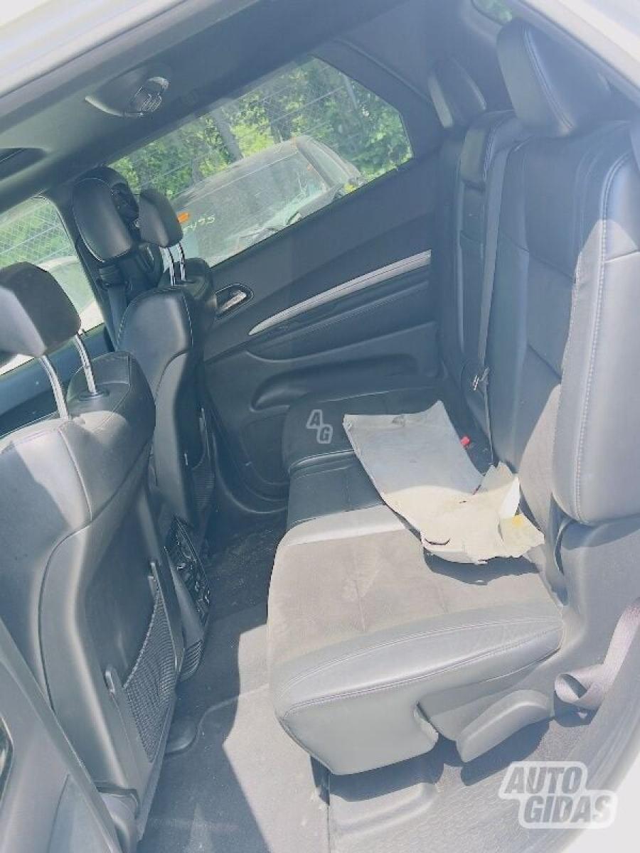 White Dodge Durango 2019 in Alytus, with an engine capacity of 5.70 L and mileage of 184 thousand km for 9800 €, photo 15 on AUTOMOTO.COM.LV