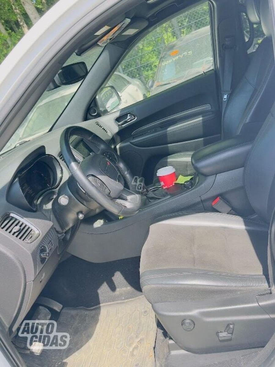 White Dodge Durango 2019 in Alytus, with an engine capacity of 5.70 L and mileage of 184 thousand km for 9800 €, photo 17 on AUTOMOTO.COM.LV