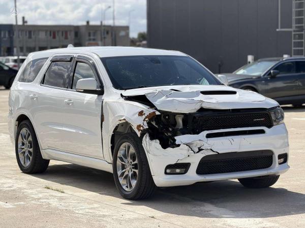 White Dodge Durango 2019 in Siauliai, with an engine capacity of 5.65 L and mileage of 214 thousand km for 11900 €, photo 3 on AUTOMOTO.COM.LV
