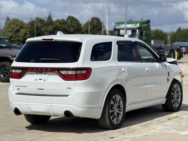 White Dodge Durango 2019 in Siauliai, with an engine capacity of 5.65 L and mileage of 214 thousand km for 11900 €, photo 4 on AUTOMOTO.COM.LV
