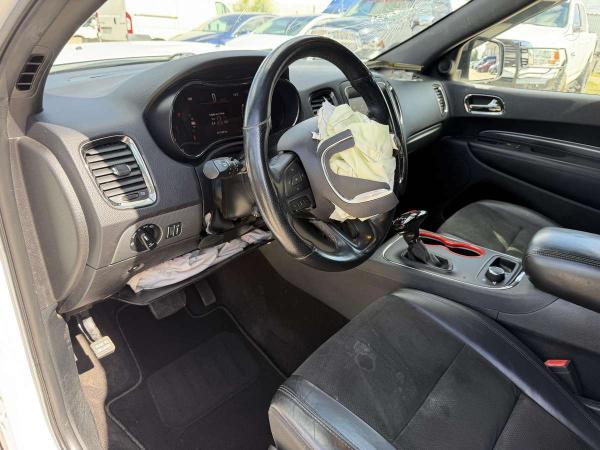 White Dodge Durango 2019 in Siauliai, with an engine capacity of 5.65 L and mileage of 214 thousand km for 11900 €, photo 7 on AUTOMOTO.COM.LV