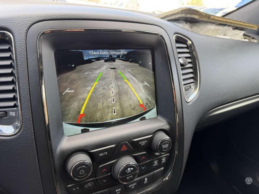 White Dodge Durango 2019 in Siauliai, with an engine capacity of 5.65 L and mileage of 214 thousand km for 11900 €, photo 13 on AUTOMOTO.COM.LV