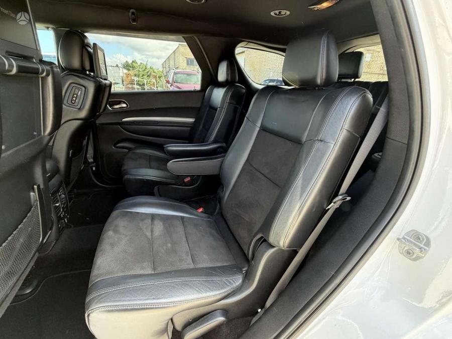 White Dodge Durango 2019 in Siauliai, with an engine capacity of 5.65 L and mileage of 214 thousand km for 11900 €, photo 18 on AUTOMOTO.COM.LV