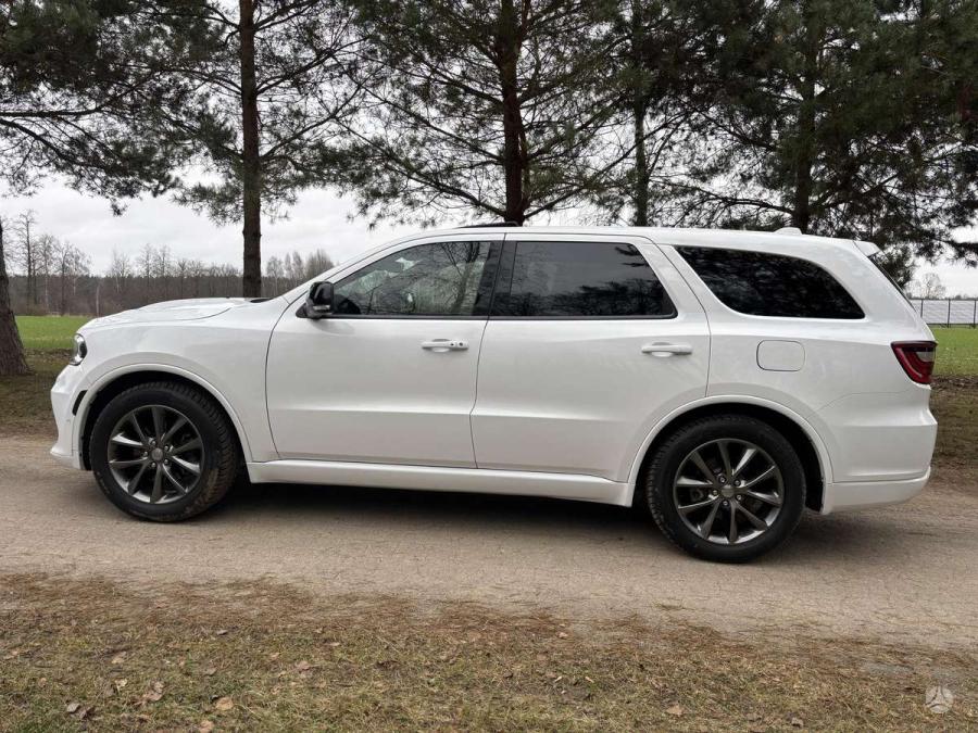 Balts Dodge Durango 2020 Panevēža, ar dzinēja tilpumu 5.65 L un nobraukumu 102 tūkst. km par 22990 €, foto 6 vietnē AUTOMOTO.COM.LV