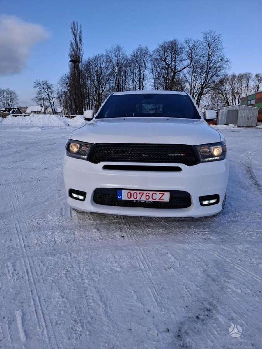 White Dodge Durango 2020 in Klaipeda, with an engine capacity of 3.60 L and mileage of 165 thousand km for 17800 €, photo 1 on AUTOMOTO.COM.LV