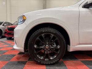 White Dodge Durango 2020 in Vilnius, with an engine capacity of 3.60 L and mileage of 193 thousand km for 18300 €, photo 8 on AUTOMOTO.COM.LV