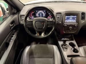White Dodge Durango 2020 in Vilnius, with an engine capacity of 3.60 L and mileage of 193 thousand km for 18300 €, photo 14 on AUTOMOTO.COM.LV