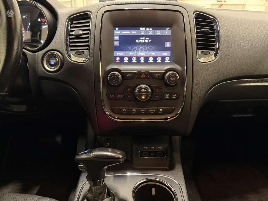 White Dodge Durango 2020 in Vilnius, with an engine capacity of 3.60 L and mileage of 193 thousand km for 18300 €, photo 17 on AUTOMOTO.COM.LV