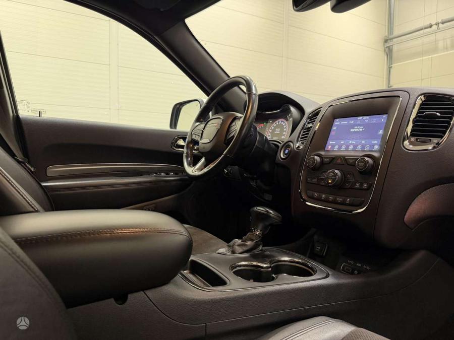 White Dodge Durango 2020 in Vilnius, with an engine capacity of 3.60 L and mileage of 193 thousand km for 18300 €, photo 24 on AUTOMOTO.COM.LV