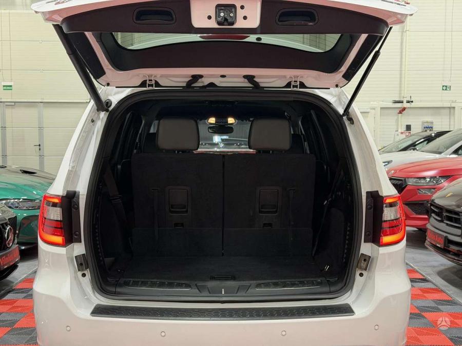 White Dodge Durango 2020 in Vilnius, with an engine capacity of 3.60 L and mileage of 193 thousand km for 18300 €, photo 32 on AUTOMOTO.COM.LV