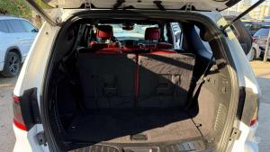 White Dodge Durango 2020 in Ukmerge, with an engine capacity of 5.65 L and mileage of 97 thousand km for 9799 €, photo 22 on AUTOMOTO.COM.LV