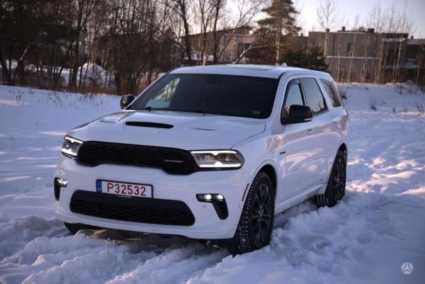White Dodge Durango 2021 in Kaunas, with an engine capacity of 5.65 L and mileage of 69 thousand km for 36800 €, photo 2 on AUTOMOTO.COM.LV