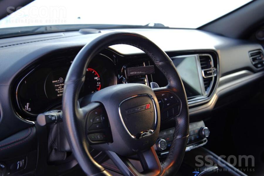 White Dodge Durango 2021 in Kaunas, with an engine capacity of 5.70 L and mileage of 71 thousand km for 35000 €, photo 6 on AUTOMOTO.COM.LV