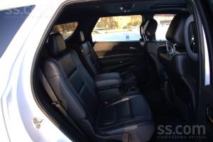 White Dodge Durango 2021 in Kaunas, with an engine capacity of 5.70 L and mileage of 71 thousand km for 35000 €, photo 7 on AUTOMOTO.COM.LV