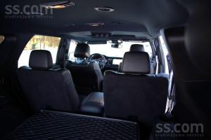 White Dodge Durango 2021 in Kaunas, with an engine capacity of 5.70 L and mileage of 71 thousand km for 35000 €, photo 11 on AUTOMOTO.COM.LV