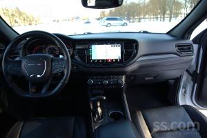 White Dodge Durango 2021 in Kaunas, with an engine capacity of 5.70 L and mileage of 71 thousand km for 35000 €, photo 13 on AUTOMOTO.COM.LV