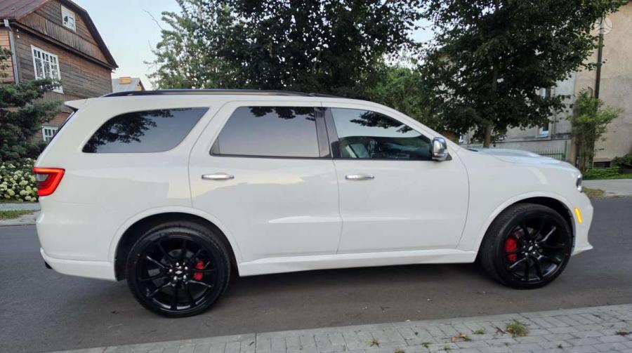 Balts Dodge Durango 2021 Kauņa, ar dzinēja tilpumu 3.60 L un nobraukumu 21 tūkst. km par 24900 €, foto 14 vietnē AUTOMOTO.COM.LV