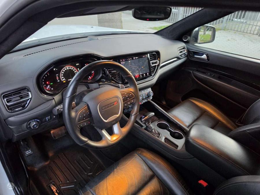 Balts Dodge Durango 2021 Kauņa, ar dzinēja tilpumu 3.60 L un nobraukumu 21 tūkst. km par 24900 €, foto 18 vietnē AUTOMOTO.COM.LV