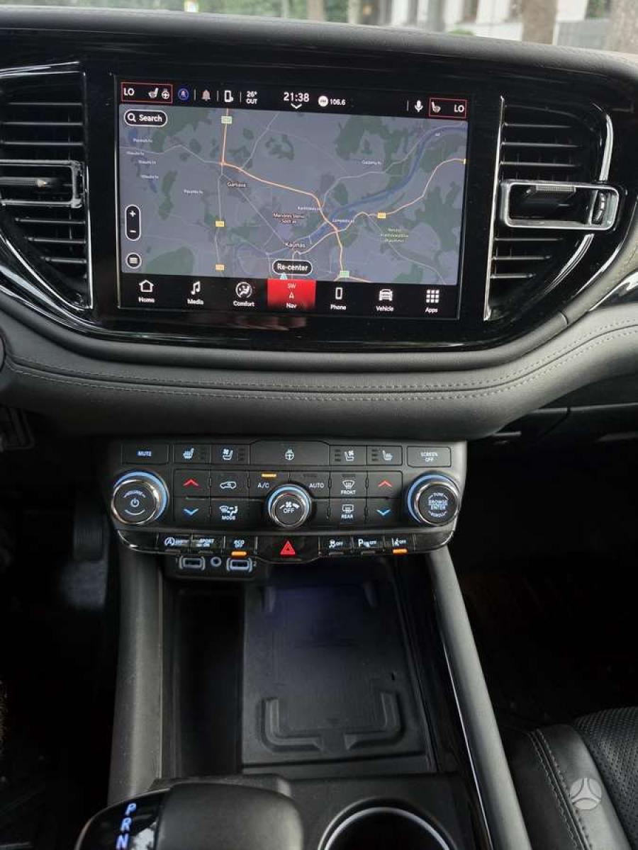 Balts Dodge Durango 2021 Kauņa, ar dzinēja tilpumu 3.60 L un nobraukumu 21 tūkst. km par 24900 €, foto 19 vietnē AUTOMOTO.COM.LV