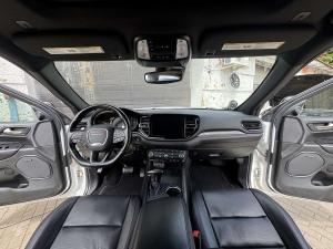 White Dodge Durango 2021 in Klaipeda, with an engine capacity of 5.65 L and mileage of 139 thousand km for 29000 €, photo 9 on AUTOMOTO.COM.LV
