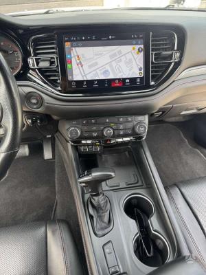 White Dodge Durango 2021 in Klaipeda, with an engine capacity of 5.65 L and mileage of 139 thousand km for 29000 €, photo 11 on AUTOMOTO.COM.LV