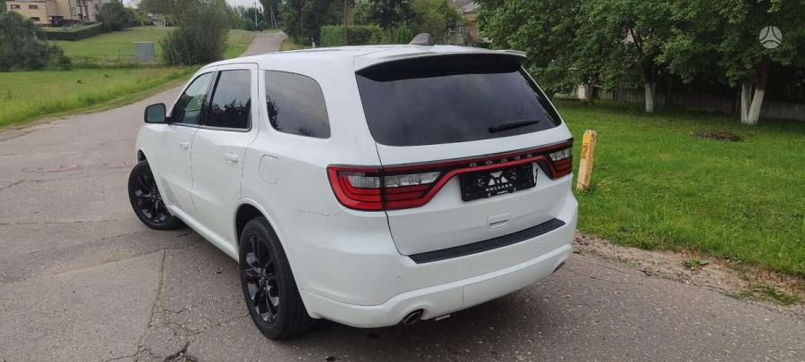 Balts Dodge Durango 2021 Kauņa, ar dzinēja tilpumu 3.60 L un nobraukumu 70 tūkst. km par 25200 €, foto 6 vietnē AUTOMOTO.COM.LV