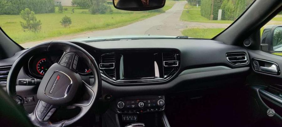 Balts Dodge Durango 2021 Kauņa, ar dzinēja tilpumu 3.60 L un nobraukumu 70 tūkst. km par 25200 €, foto 11 vietnē AUTOMOTO.COM.LV