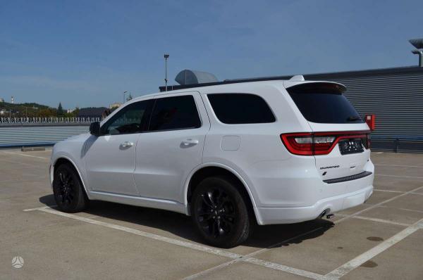 Balts Dodge Durango 2021 Viļņa, ar dzinēja tilpumu 3.60 L un nobraukumu 122 tūkst. km par 22800 €, foto 5 vietnē AUTOMOTO.COM.LV