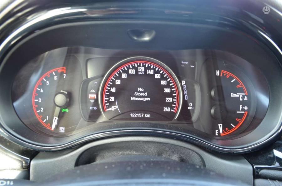White Dodge Durango 2021 in Vilnius, with an engine capacity of 3.60 L and mileage of 122 thousand km for 22800 €, photo 18 on AUTOMOTO.COM.LV