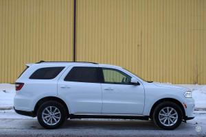 White Dodge Durango 2022 in Vilnius, with an engine capacity of 3.60 L and mileage of 82 thousand km for 24999 €, photo 8 on AUTOMOTO.COM.LV